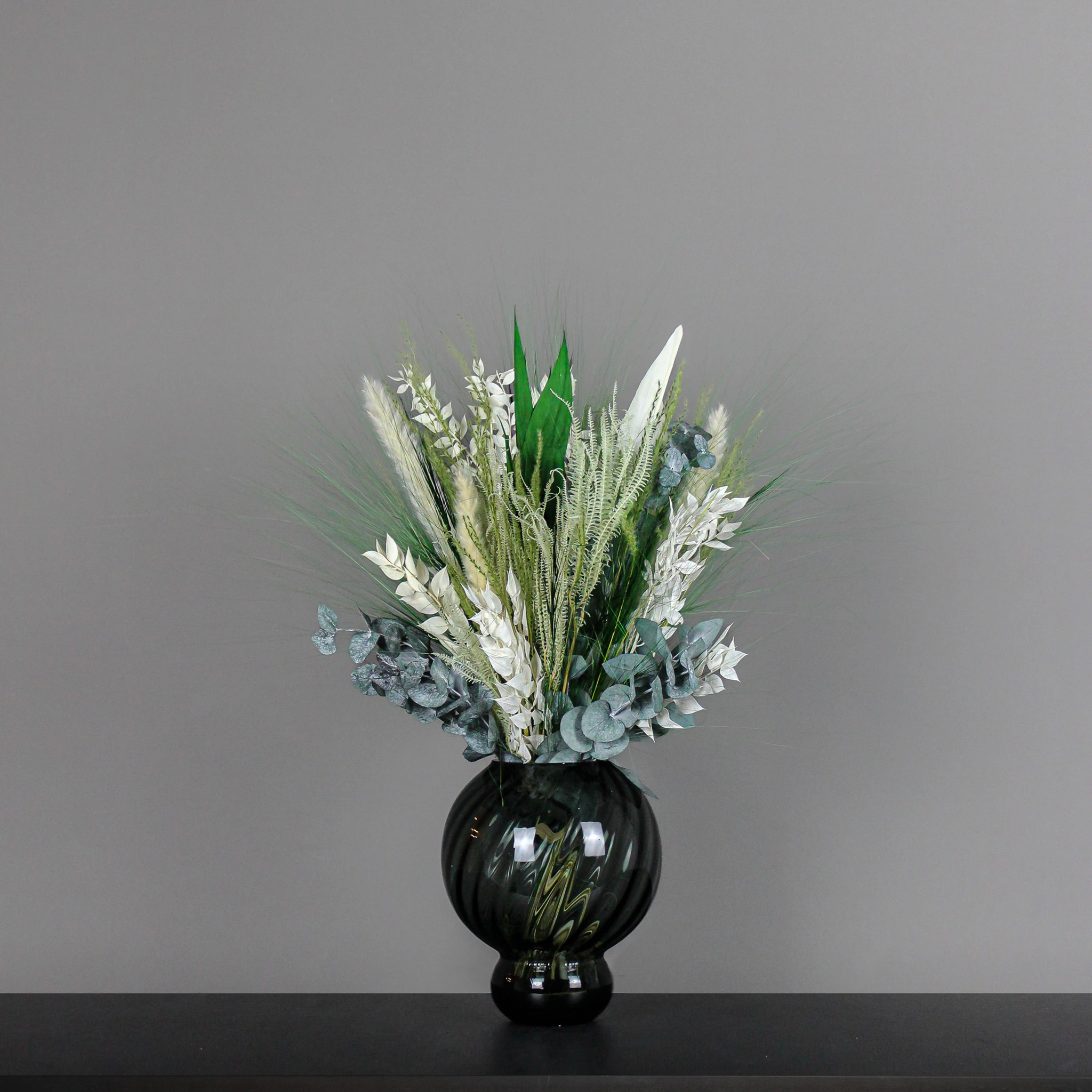 Bæredygtig buket 'Grøn & hvide nuancer' | Plantorama